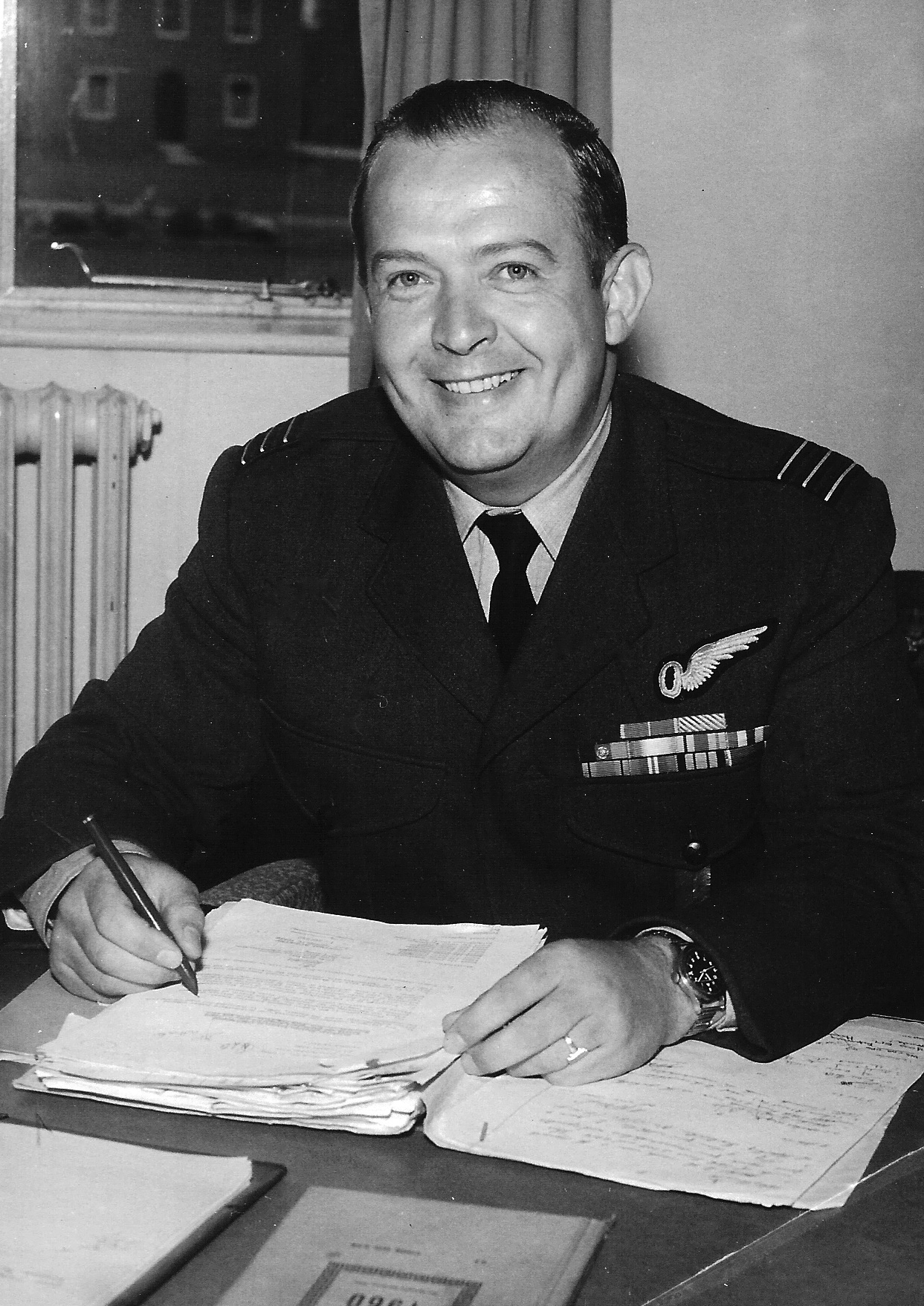 DAILY TELEGRAPH – OBITUARY WING COMMANDER TED SUMMERS | GRAHAM PITCHFORK